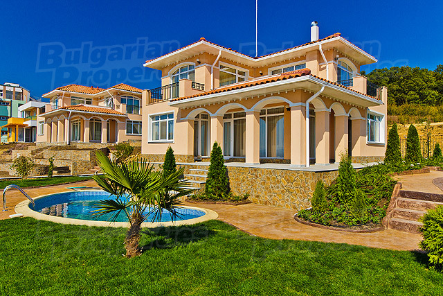 Holiday home segment in Bulgaria in 2012. Holiday homes and apartments ...