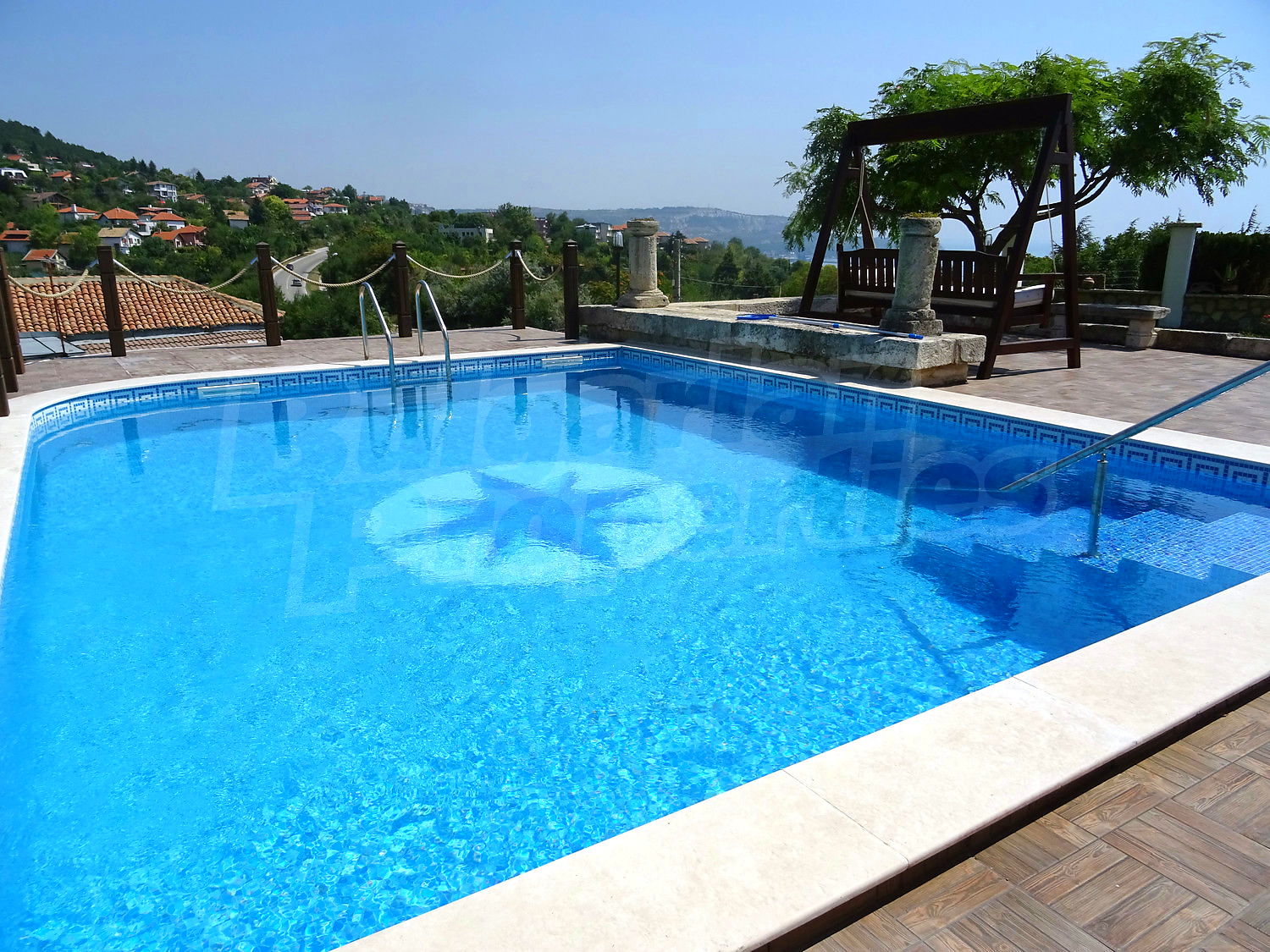 Къща в гр. Балчик, Balchik за продажба. Къща с басейн в ...