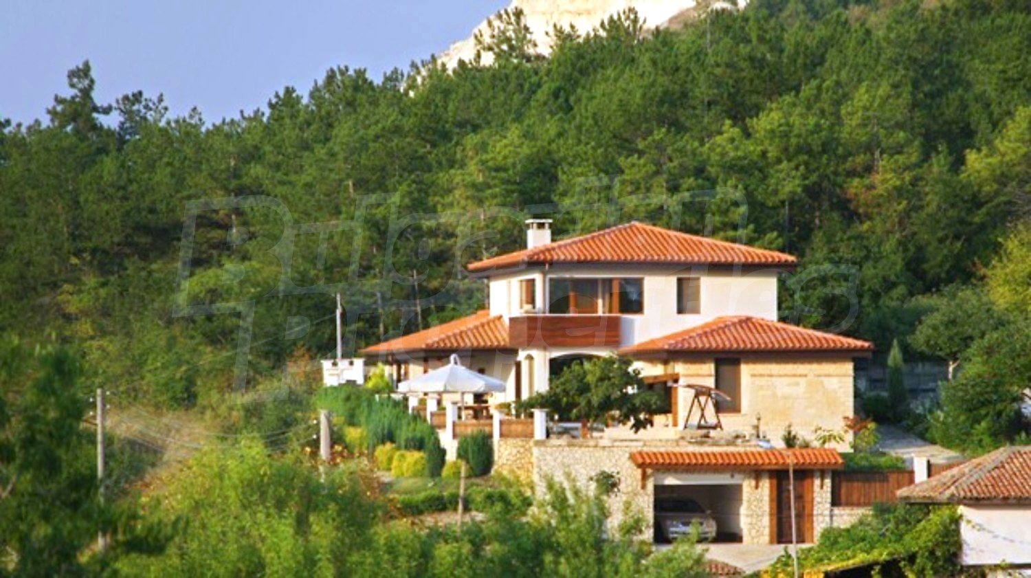 Къща в гр. Балчик, Balchik за продажба. Къща с басейн в ...