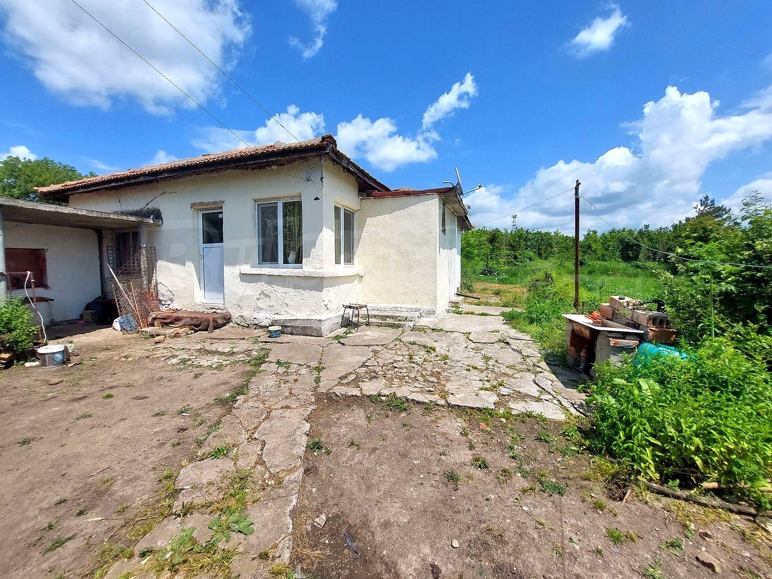 House for sale near Yambol, selo Boyanovo, Bulgaria. A small house in ...