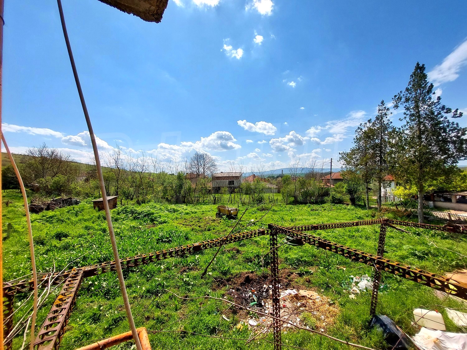 House for sale in Srem, Elhovo, Bulgaria. Massive two-story house in ...