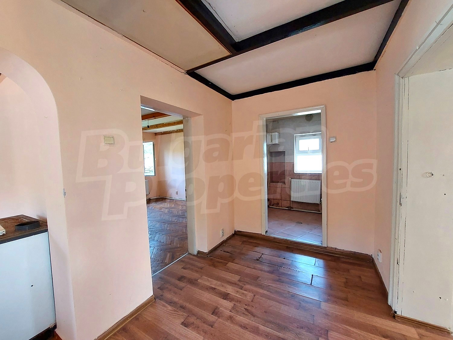 House for sale in Sinapovo, Bulgaria. A large house in the village of ...