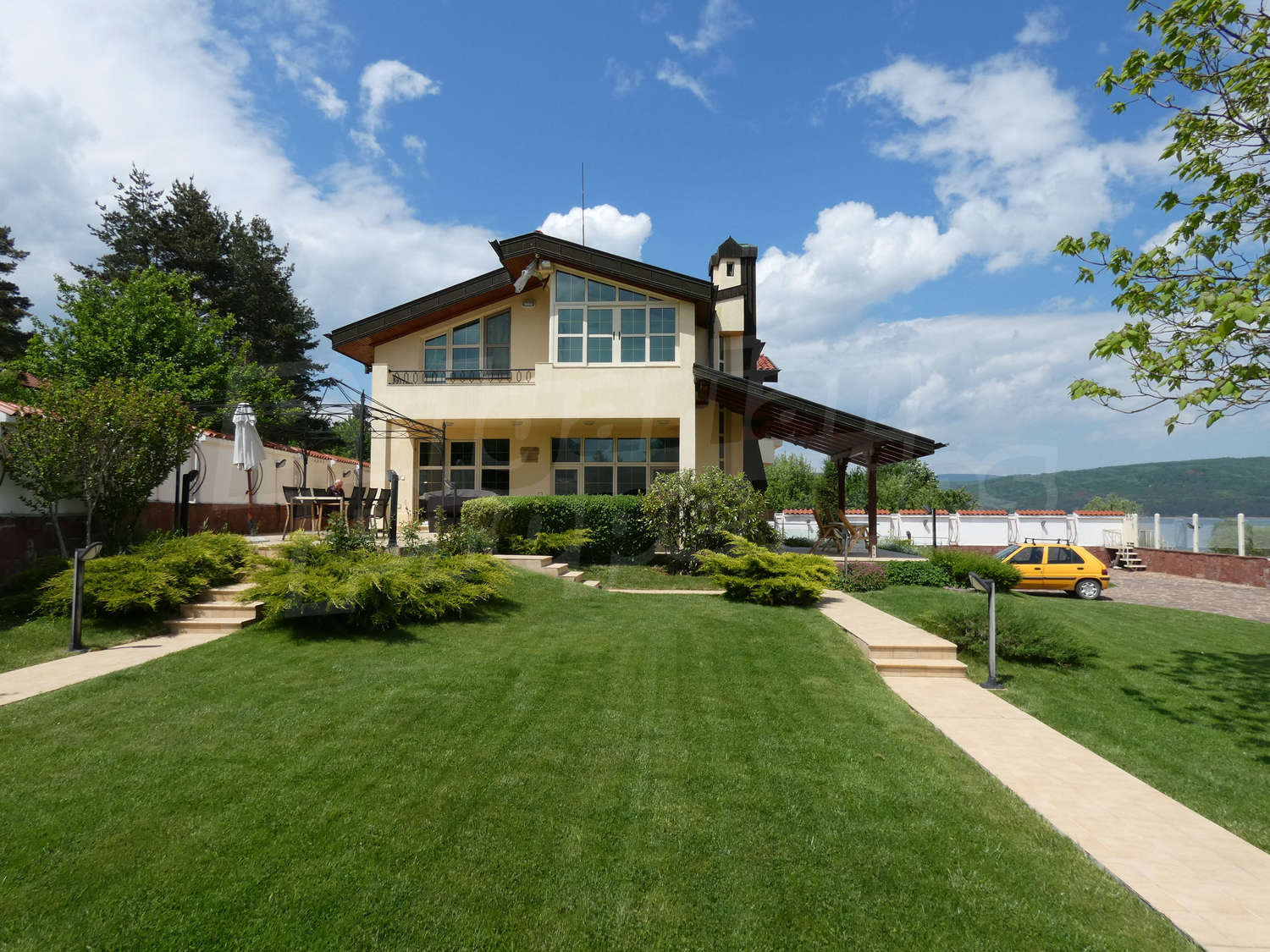 House For Sale In Iaz Iskar Iskar Dam Bulgaria Luxury House With 